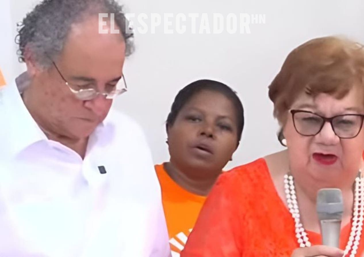 Doris Gutiérrez Y Nelson Ávila Celebran Con “pasos Prohibidos” Su Alianza Política En El PINU